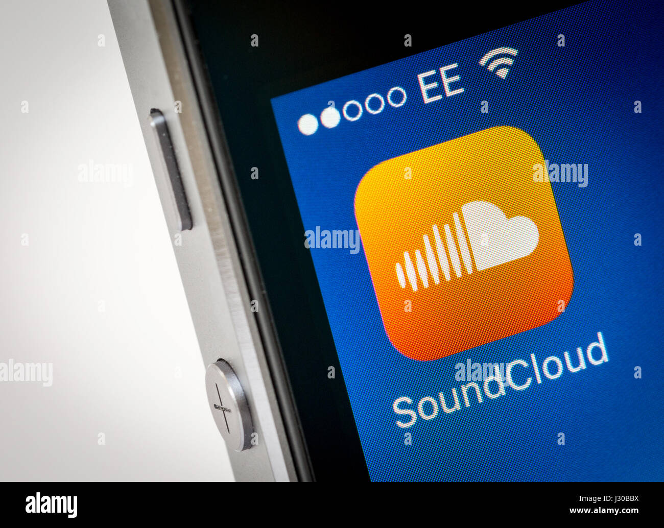Soundcloud hi-res stock photography and images - Alamy