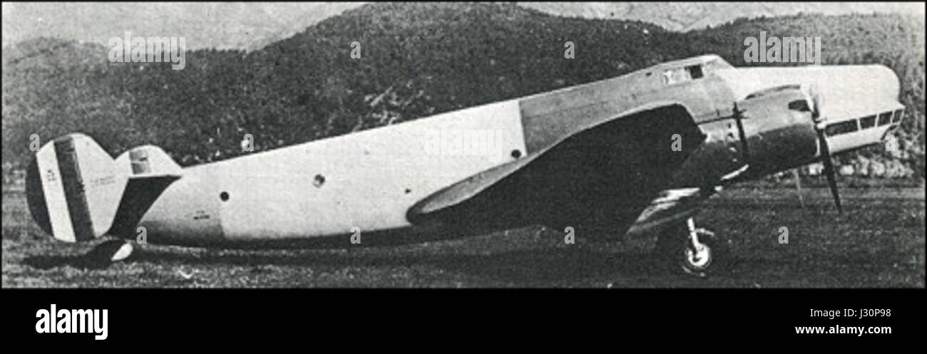 Black and white aircraft hi-res stock photography and images - Alamy