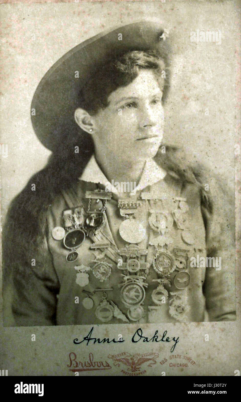 Annie oakley hi-res stock photography and images - Alamy