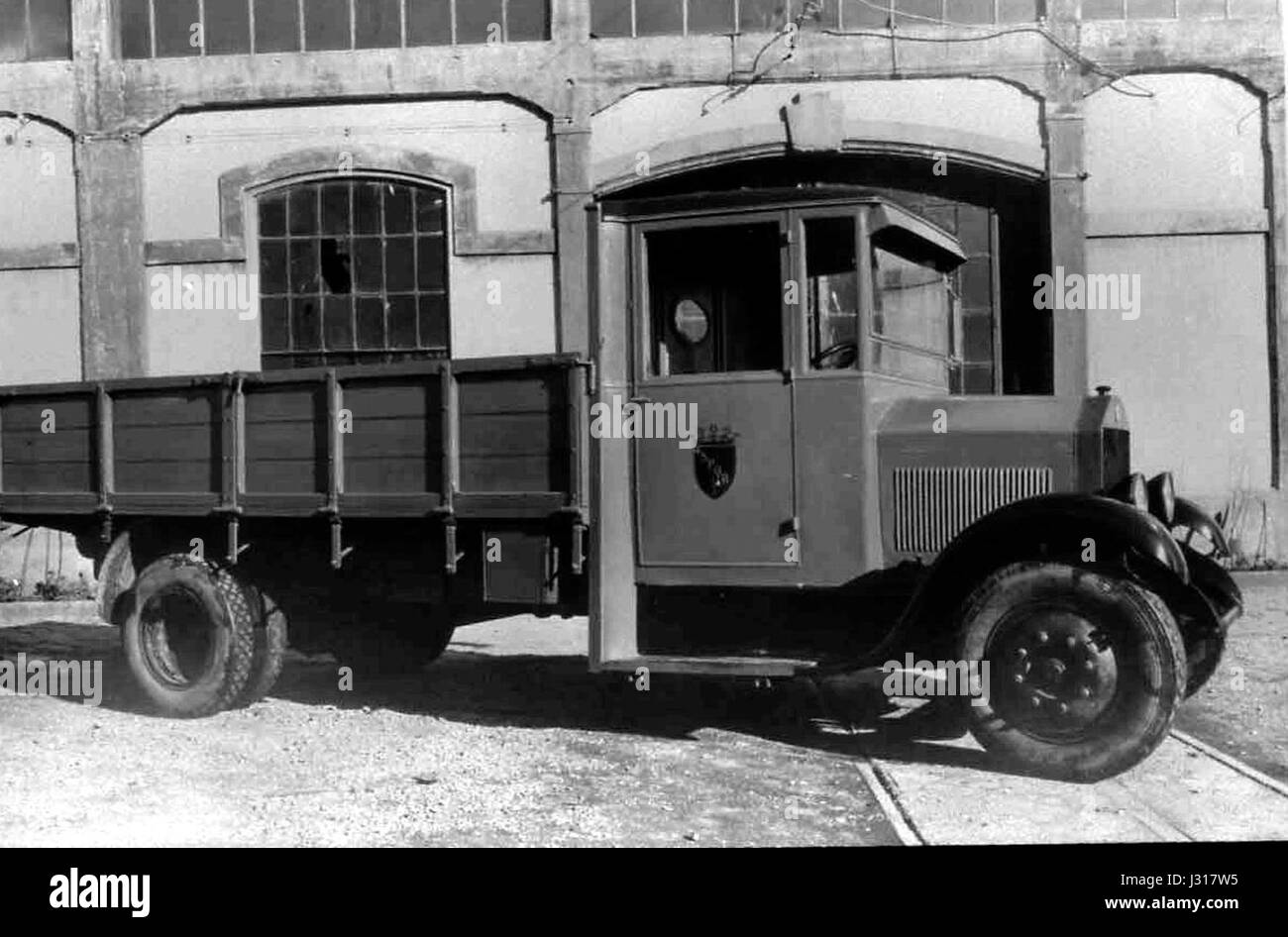 This image refers to a bus route in Rome, providing public ...