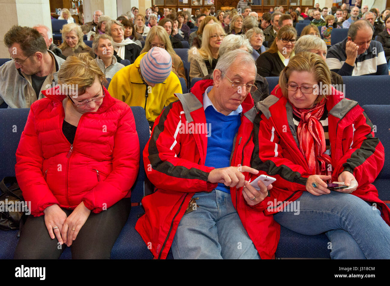 Rev andrew alden hi-res stock photography and images - Alamy