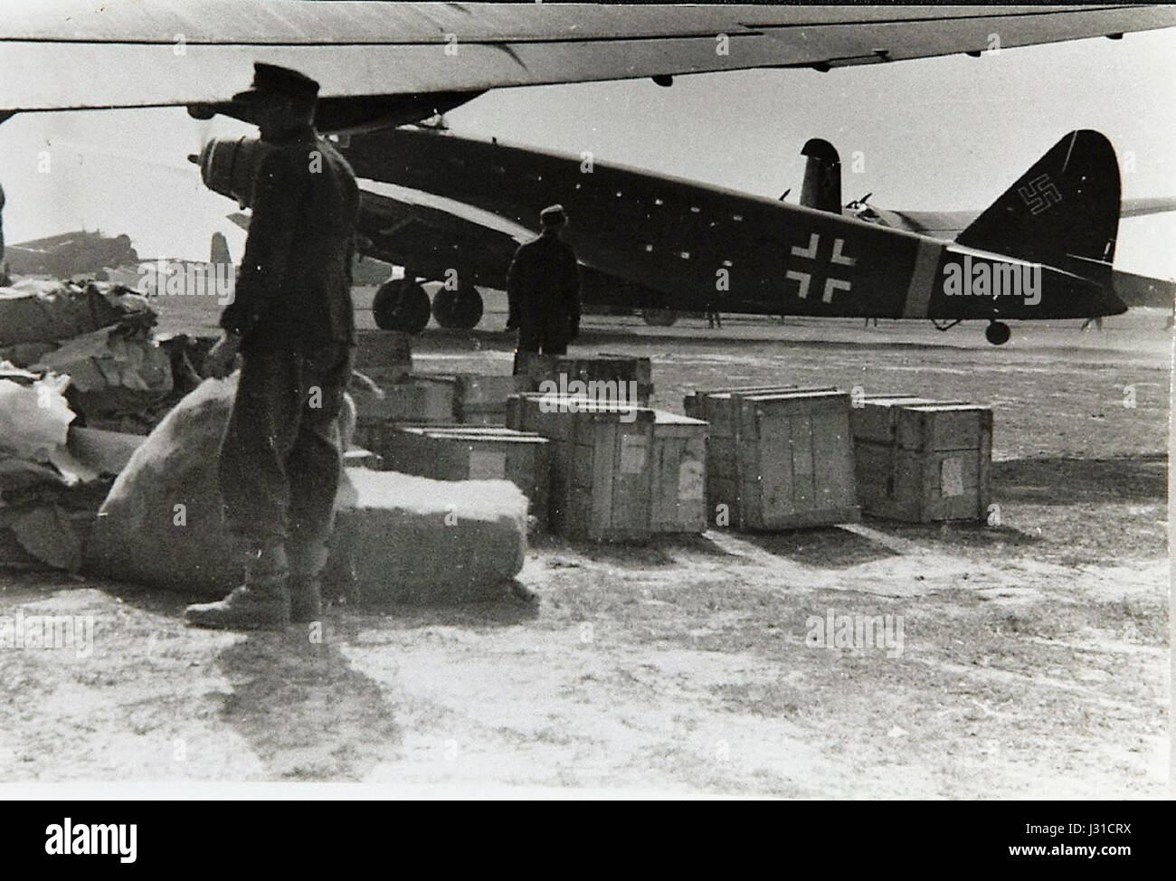 Savoia marchetti sm 82 hi-res stock photography and images - Alamy