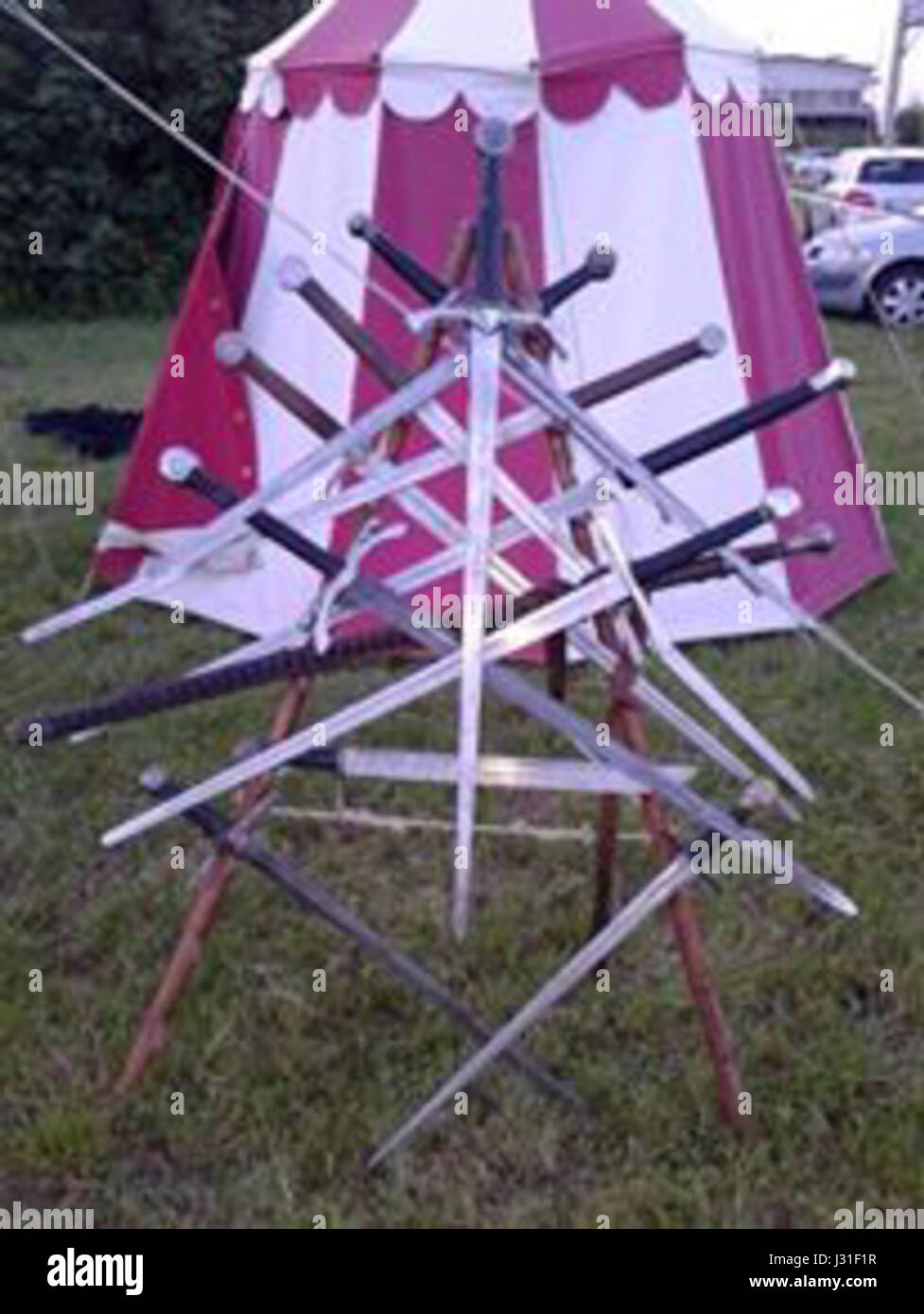 Incrociate hi-res stock photography and images - Alamy