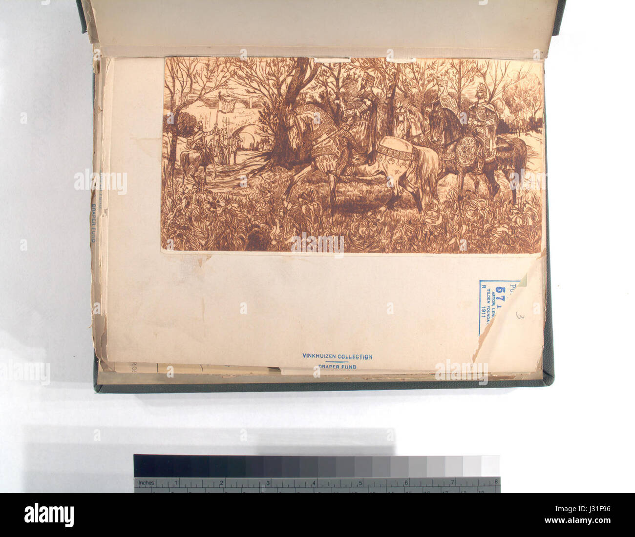 Byzantine court dress hi-res stock photography and images - Alamy