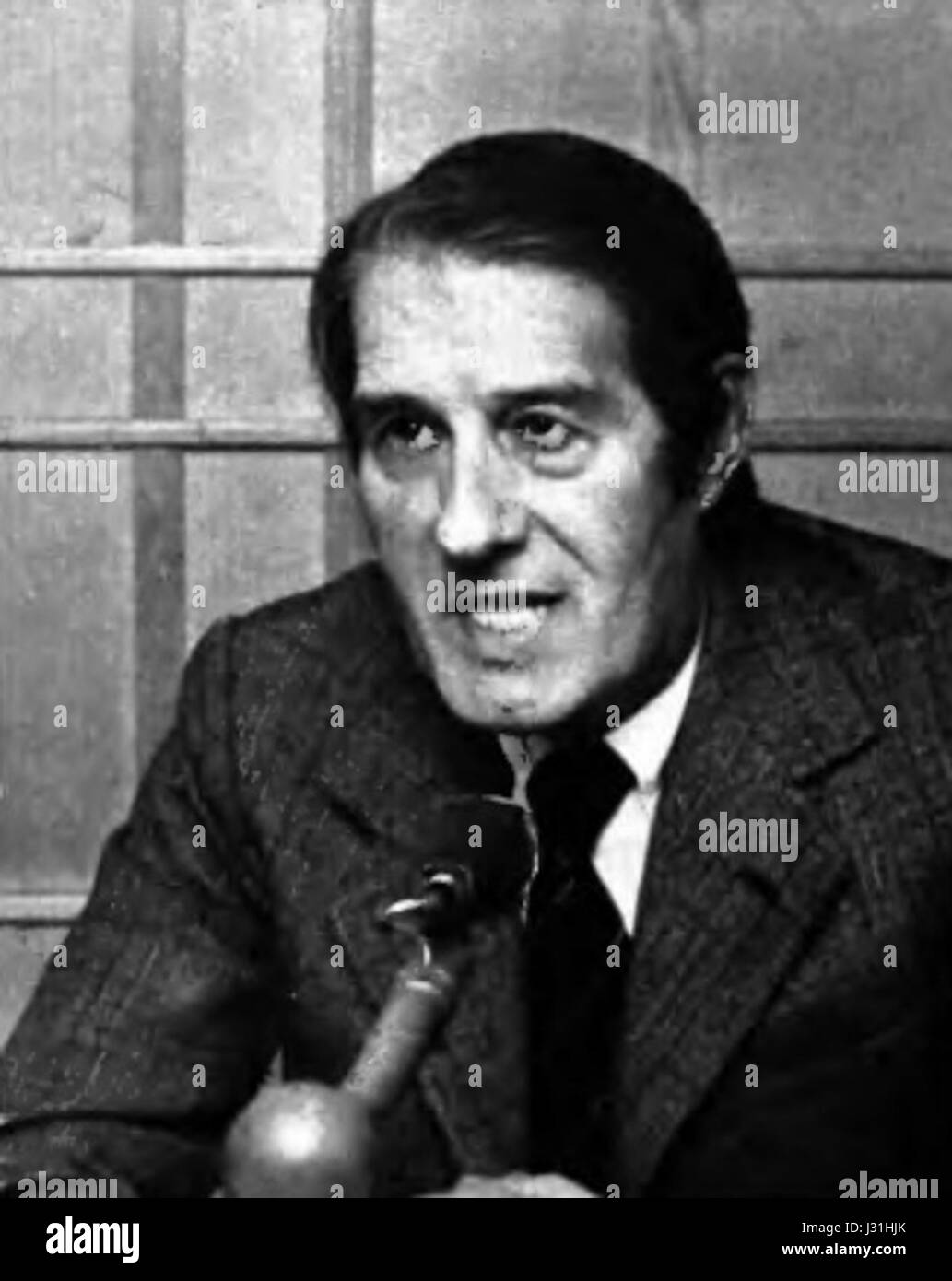 Roberto Bortoluzzi is an artist known for his works in visual arts ...