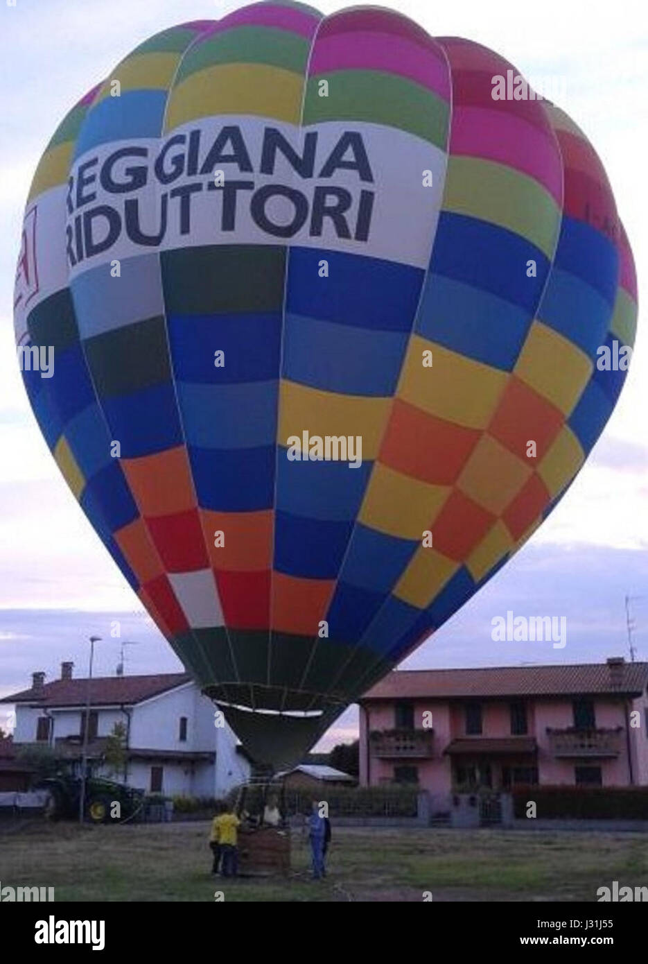 Mongolfiera hi-res stock photography and images - Alamy