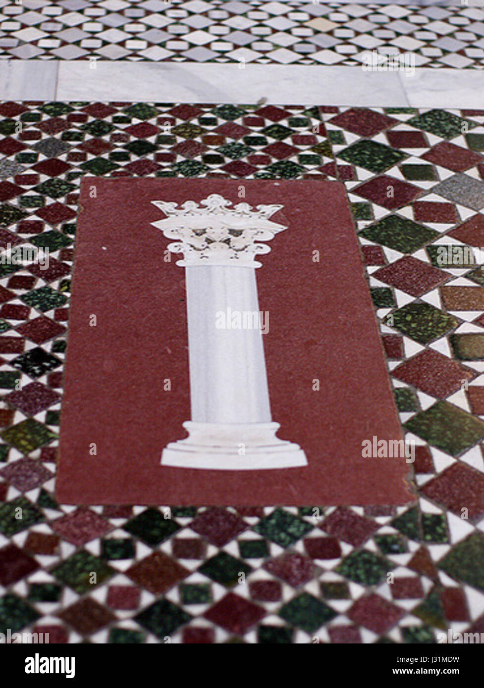 Stemma dei Colonna in San Giovanni in Laterano Stock Photo - Alamy