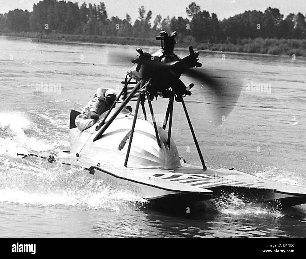 Hydroplane boat hi-res stock photography and images - Alamy