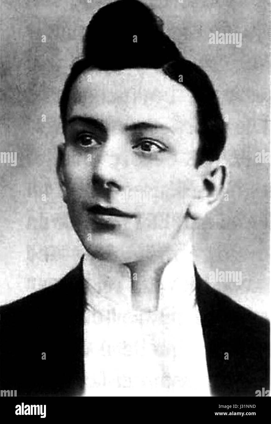 An artistic reference to Alibert imitating Mayol, depicting the famous ...