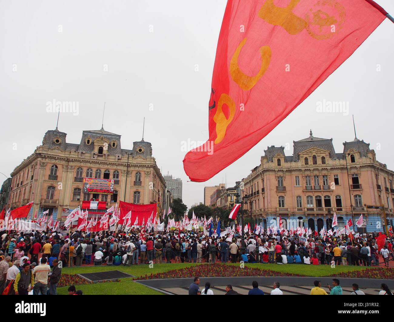 Communist workers front hi-res stock photography and images - Alamy