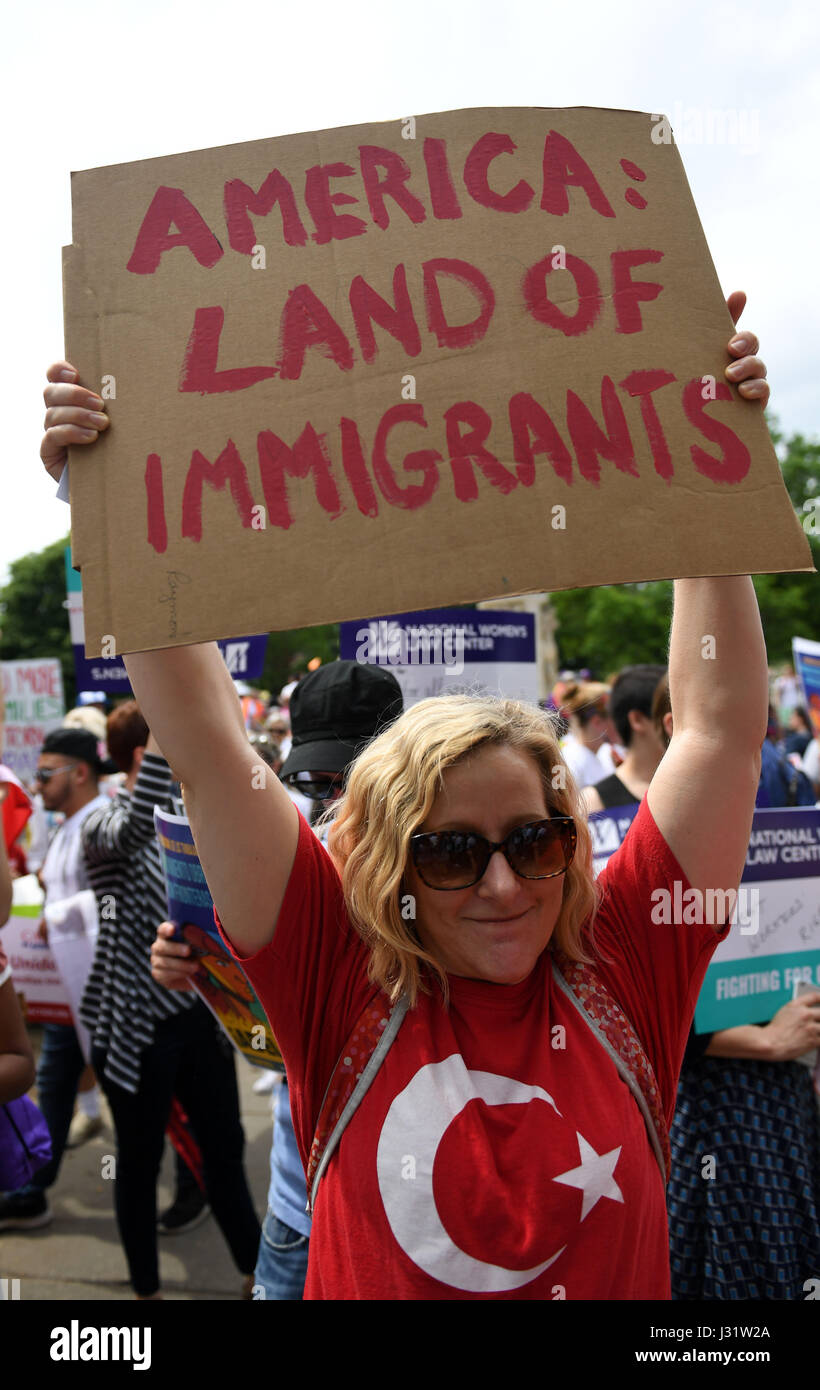 Immigration rights dc hi-res stock photography and images - Alamy