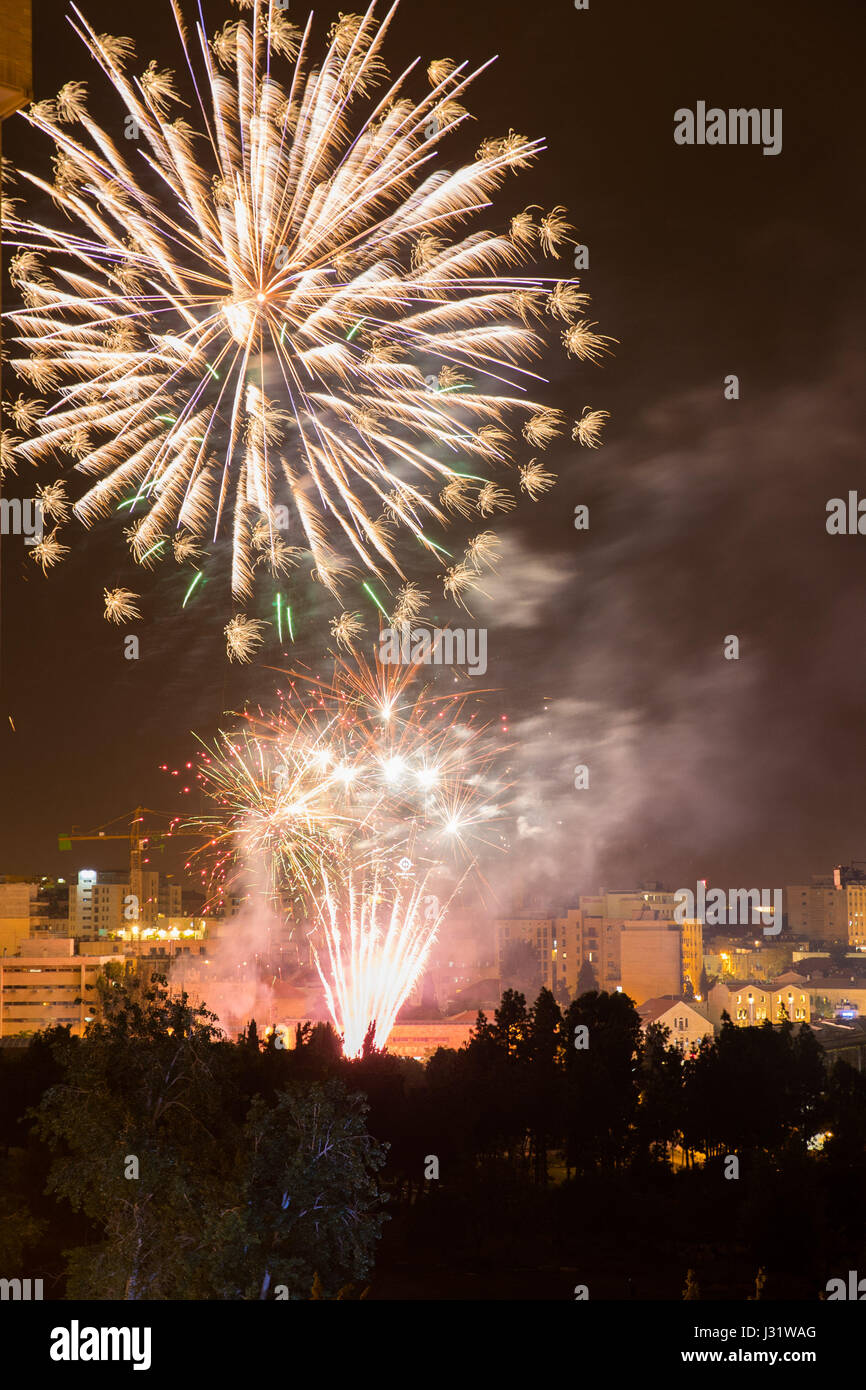 Jerusalem, Israel. 1st May, 2017. Fireworks explode during a ...