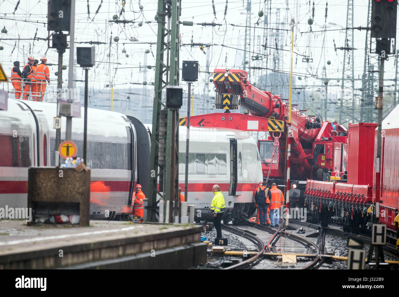 Dortmund, Germany. 2nd May, 2017. A derailed intercity express (ICE ...