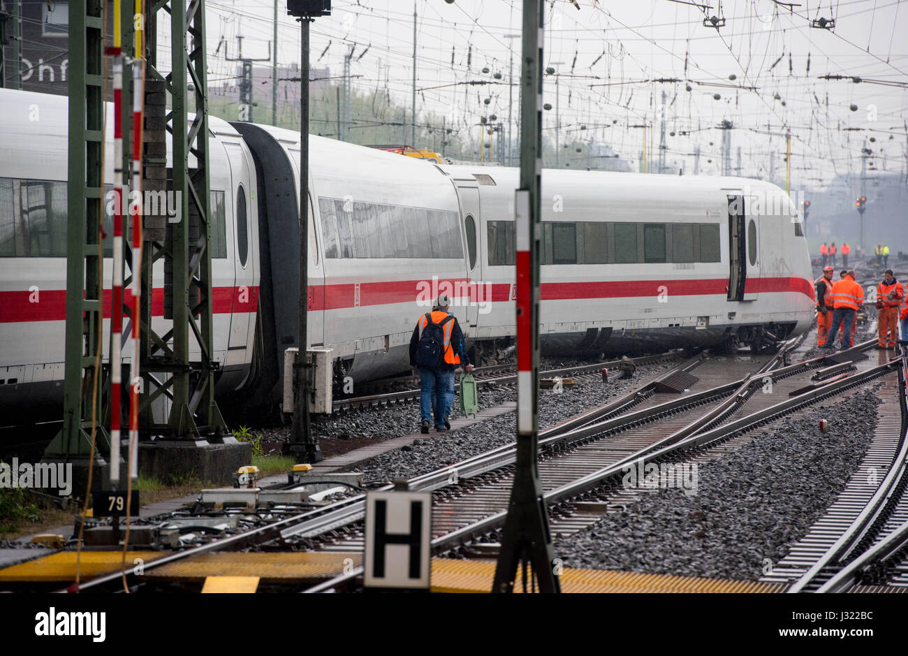 Dortmund, Germany. 2nd May, 2017. A derailed intercity express (ICE ...