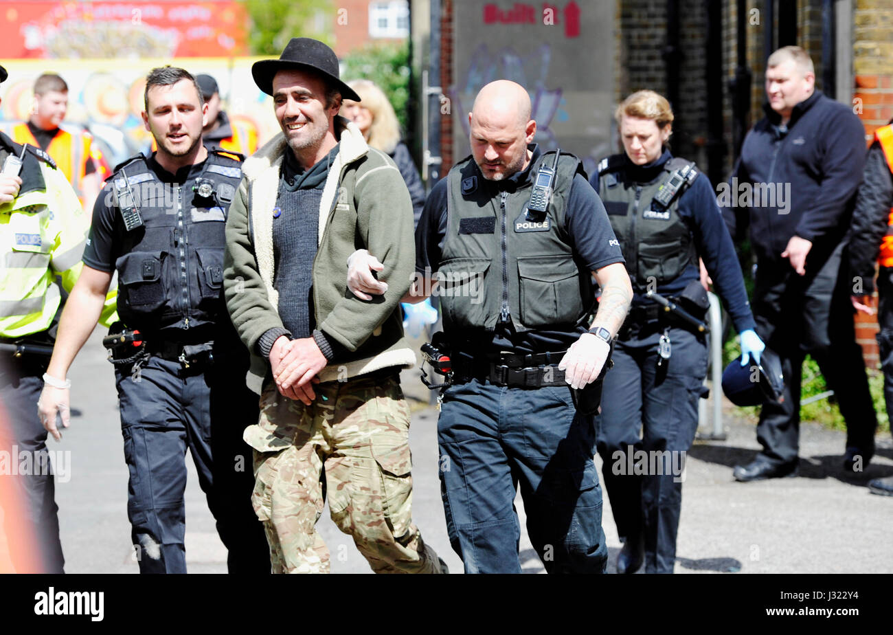 Police arrest uk handcuffs hi-res stock photography and images - Alamy