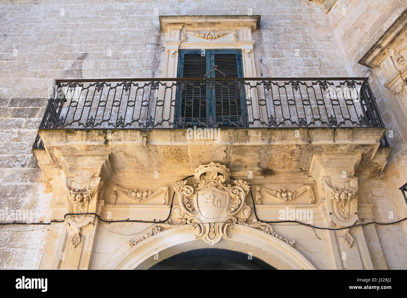 Episcopo palace. Poggiardo. Puglia. Italy Stock Photo - Alamy