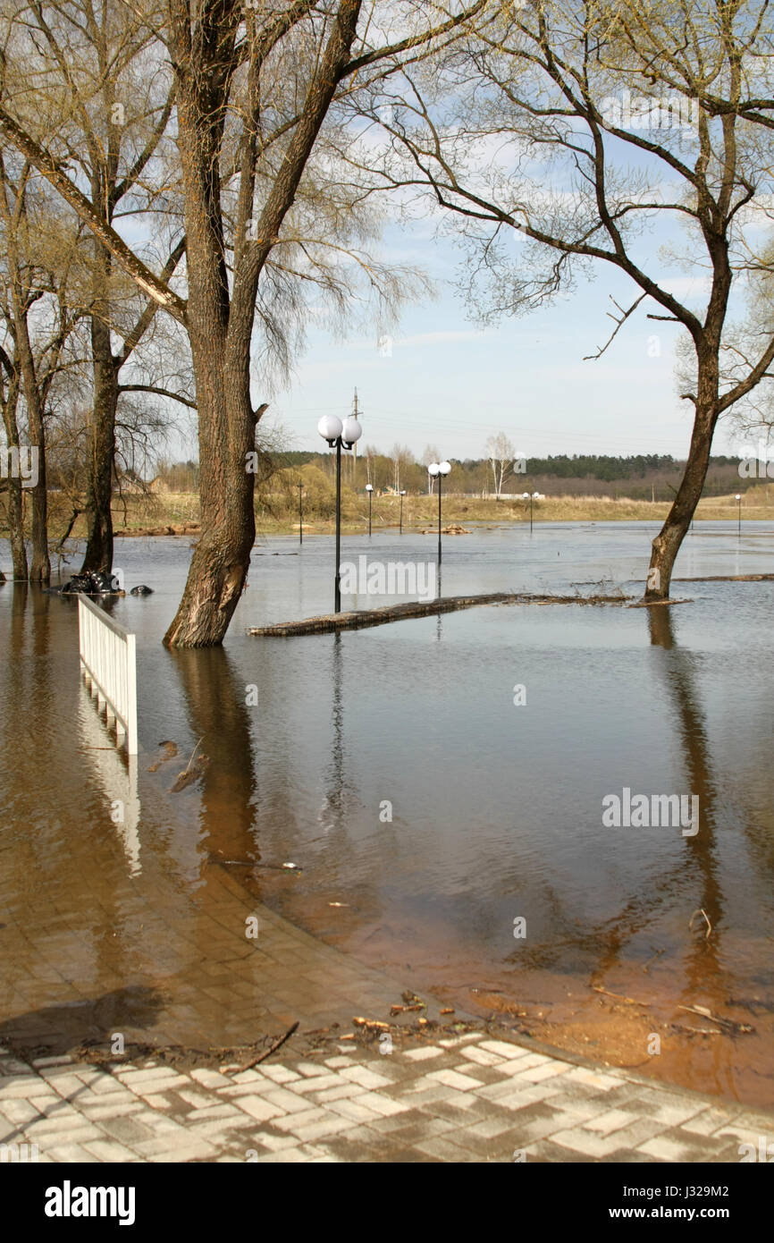 Overflowed the banks hi-res stock photography and images - Alamy