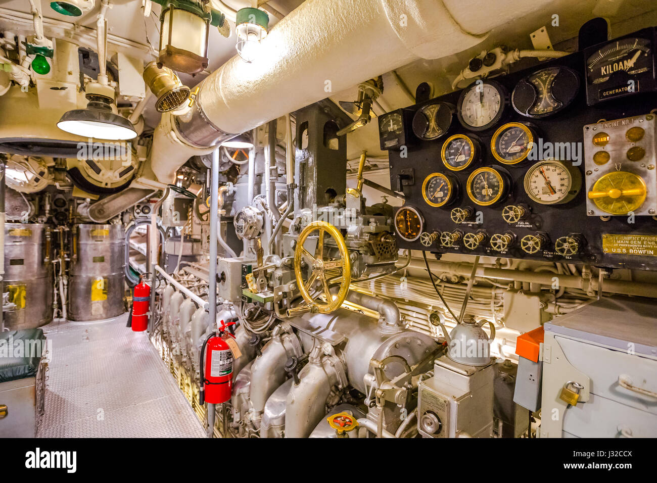 Submarine engine hi-res stock photography and images - Alamy