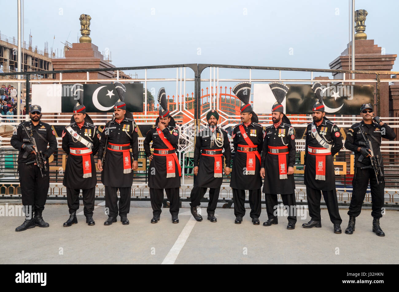 Wagah border lahore hi-res stock photography and images - Alamy