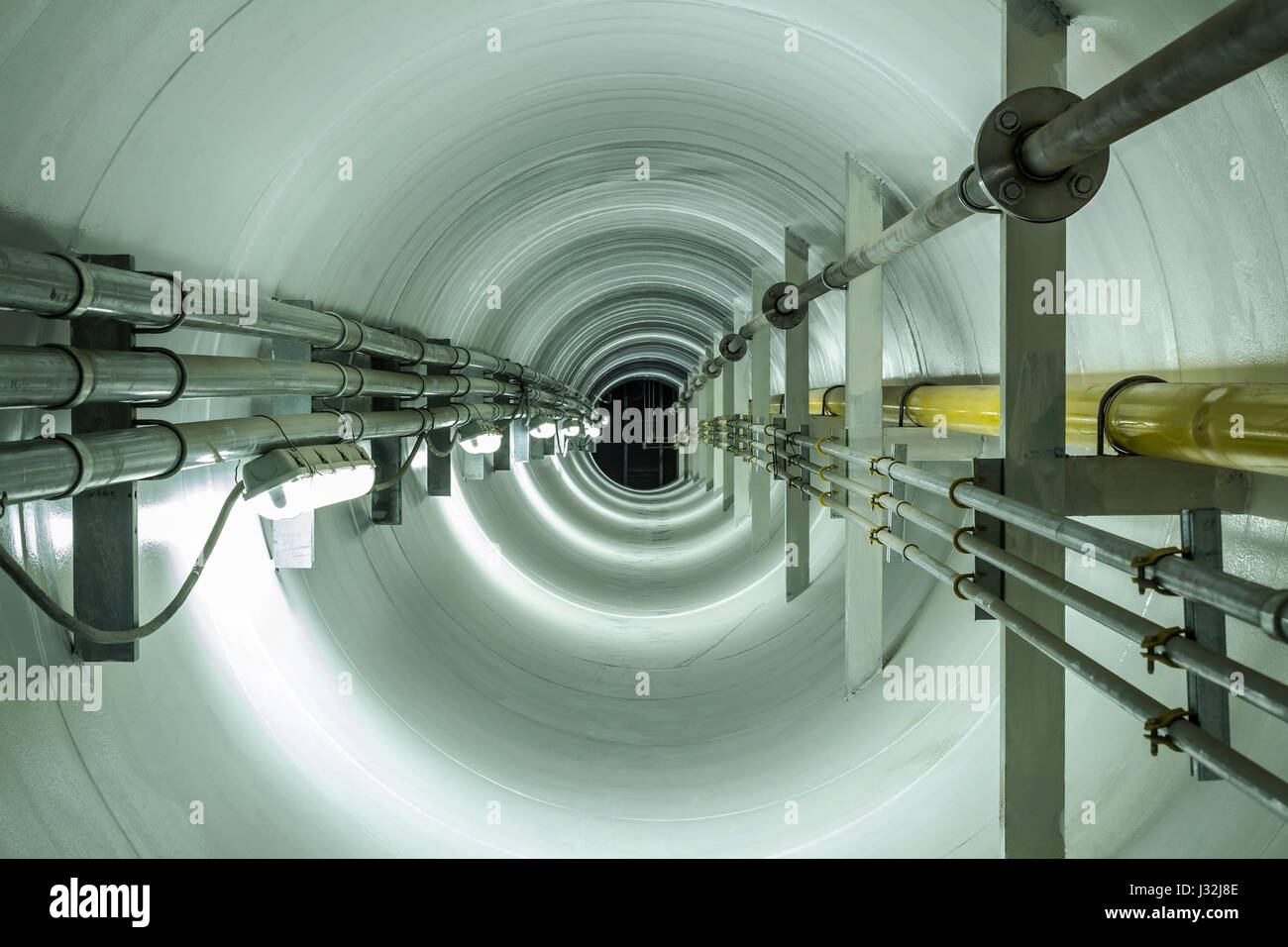 Pipes tunnel hi-res stock photography and images - Alamy