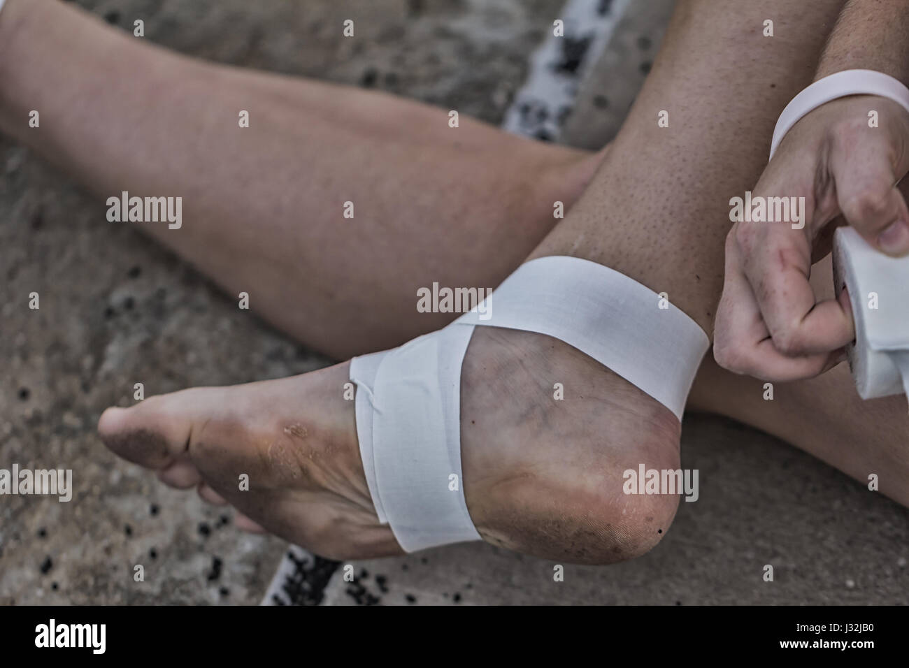 Careful wrapping hi-res stock photography and images - Alamy