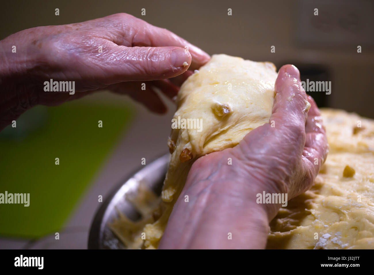 Work worn hands hi-res stock photography and images - Alamy