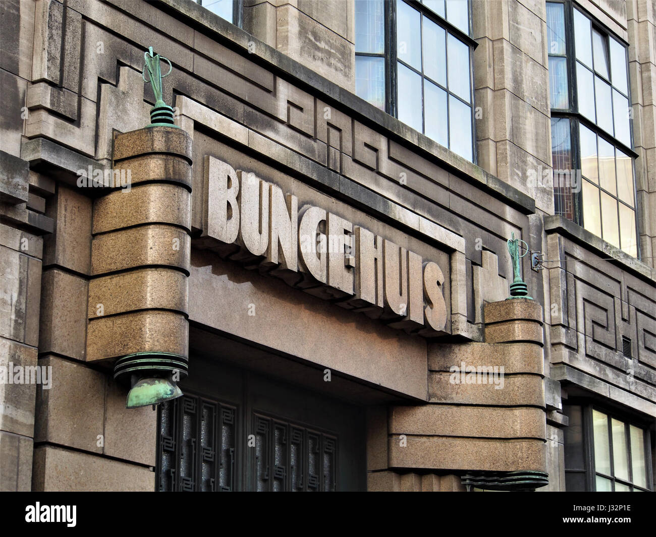 The Bunge-Huis in Rotterdam is an example of Art Deco architecture ...