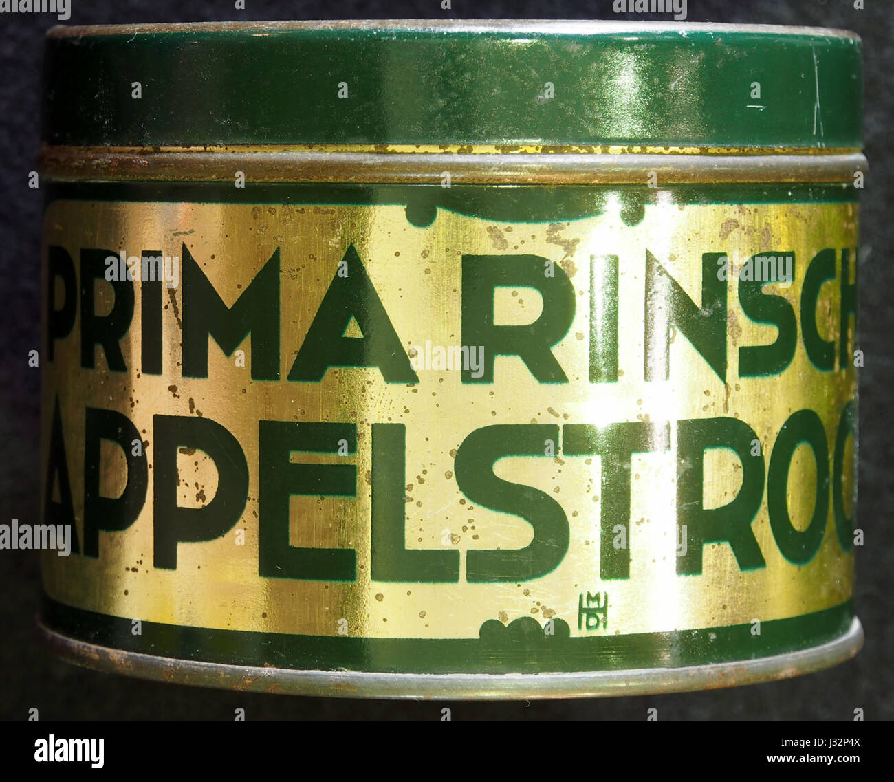 This image shows a can of Prima rinse appelstroop (apple syrup), a ...