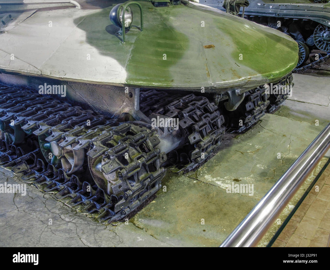 This image shows Object 279, a unique Soviet-era experimental tank on ...