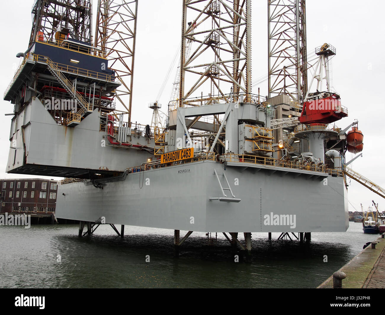 The Paragon C463 is a ship built in 1982, registered under IMO 8752788 ...