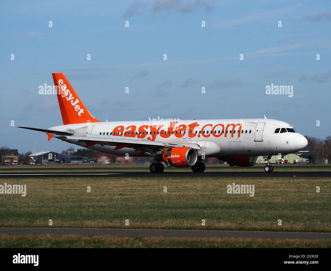 The easyJet Airbus A320-214, registered G-EZUF with construction number ...