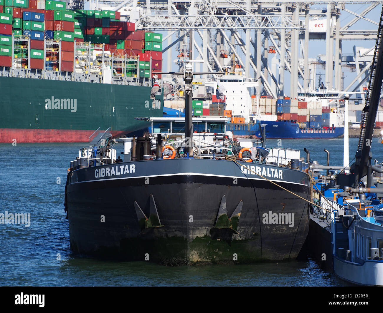 Gibraltar (ship, 1992) ENI 02320312 Amazonehaven, Port of Rotterdam ...