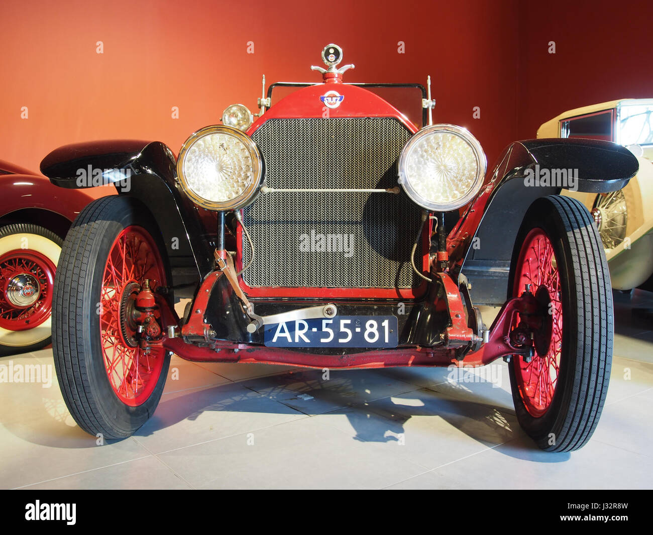 The 1920 Stutz Bearcat is a classic automobile known for its 6-liter ...