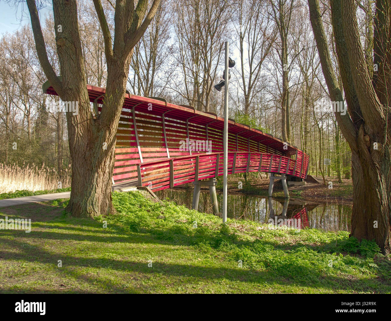 Image depicts striking red hi-res stock photography and images - Alamy