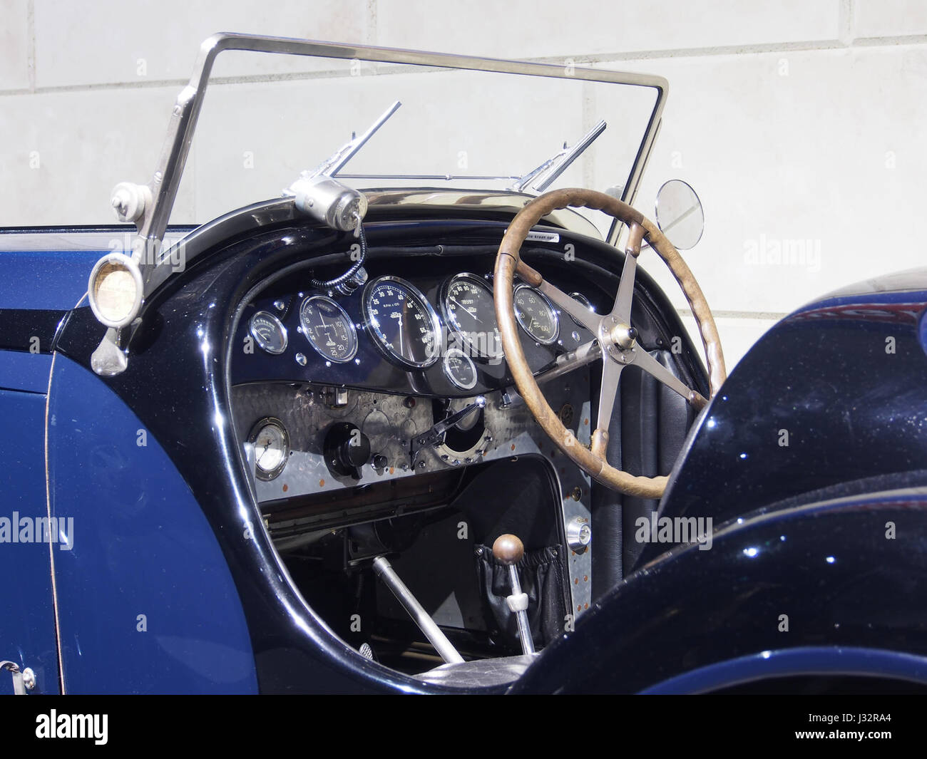 The 1932 Bugatti Type 54 Bachelier Roadster is a classic luxury car ...
