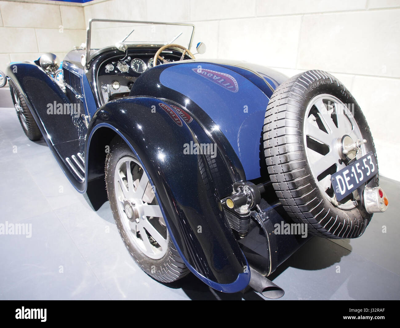 The 1932 Bugatti Type 54 Bachelier Roadster is a classic luxury car ...