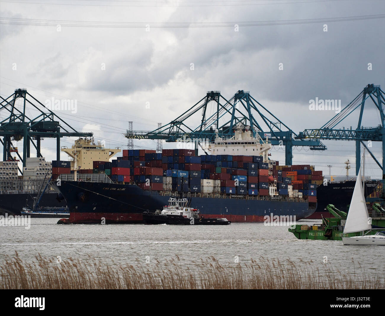 Azure illustration hi-res stock photography and images - Alamy