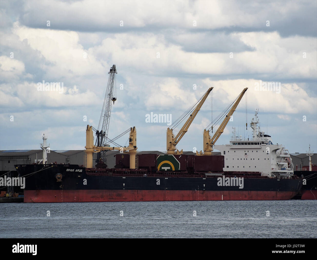 Spar Apus (ship, 2015) IMO 9734989 Port of Antwerp pic1 Stock Photo - Alamy