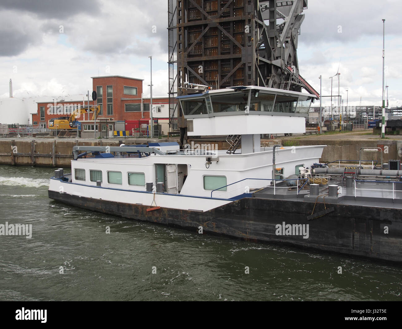 Hydrus ship hi-res stock photography and images - Alamy