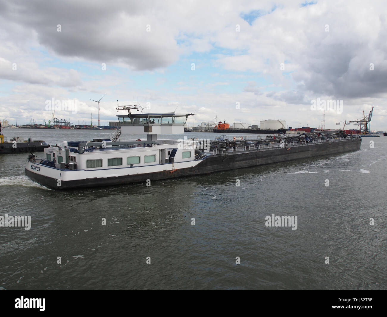 Hydrus ship hi-res stock photography and images - Alamy