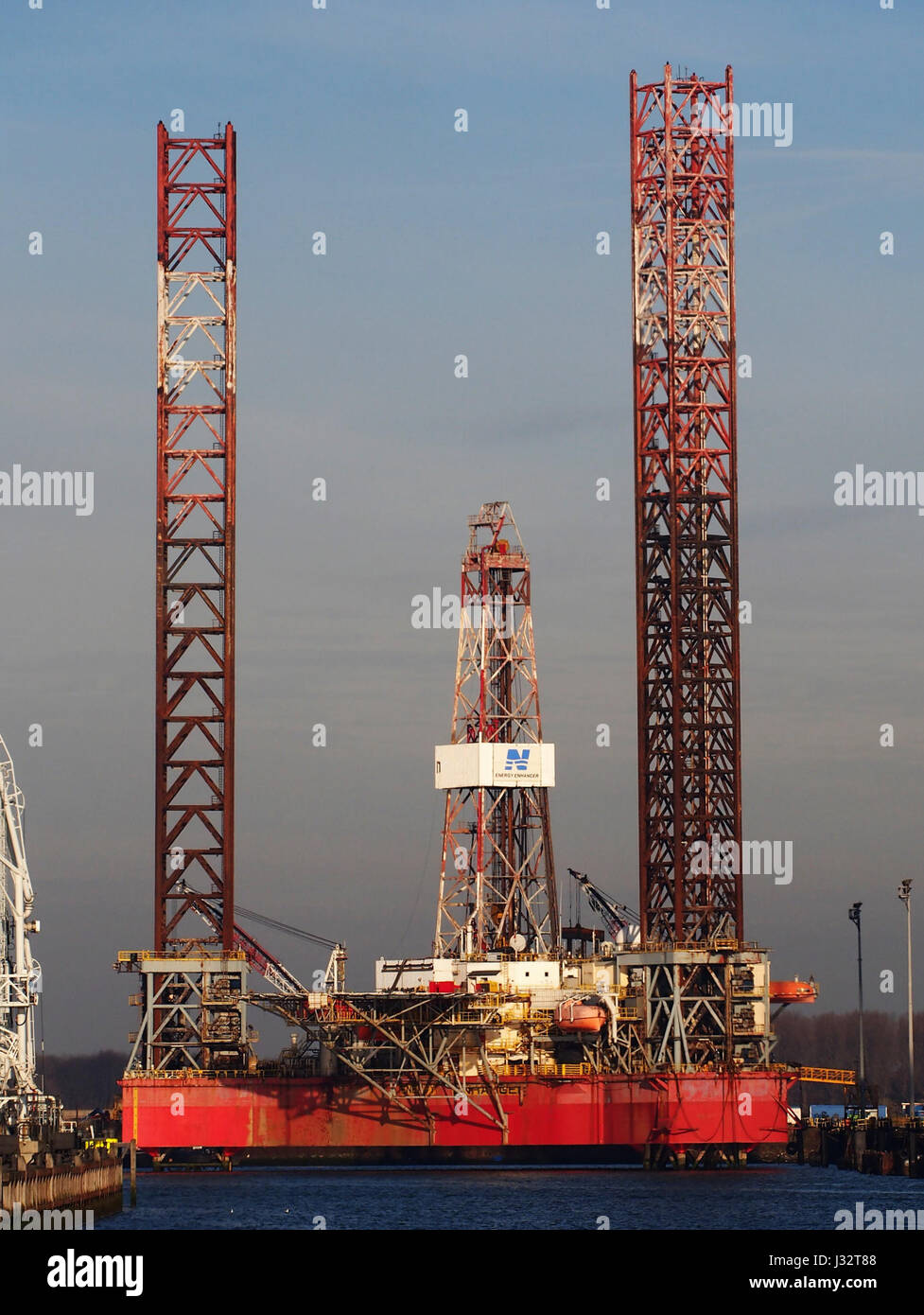 Energy enhancer ship hi-res stock photography and images - Alamy