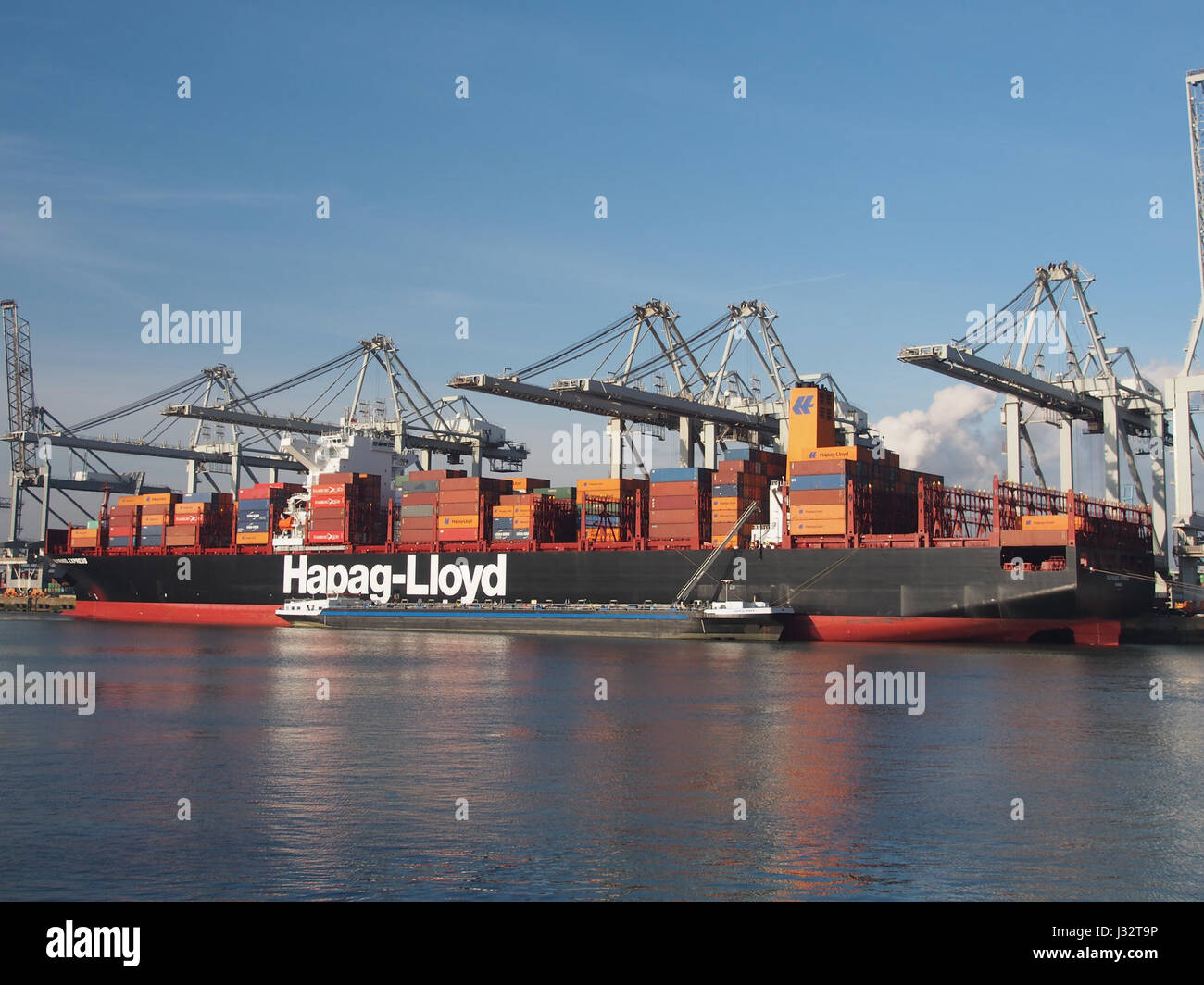 The Valparaiso Express, a container ship from 2010, is seen docking at ...