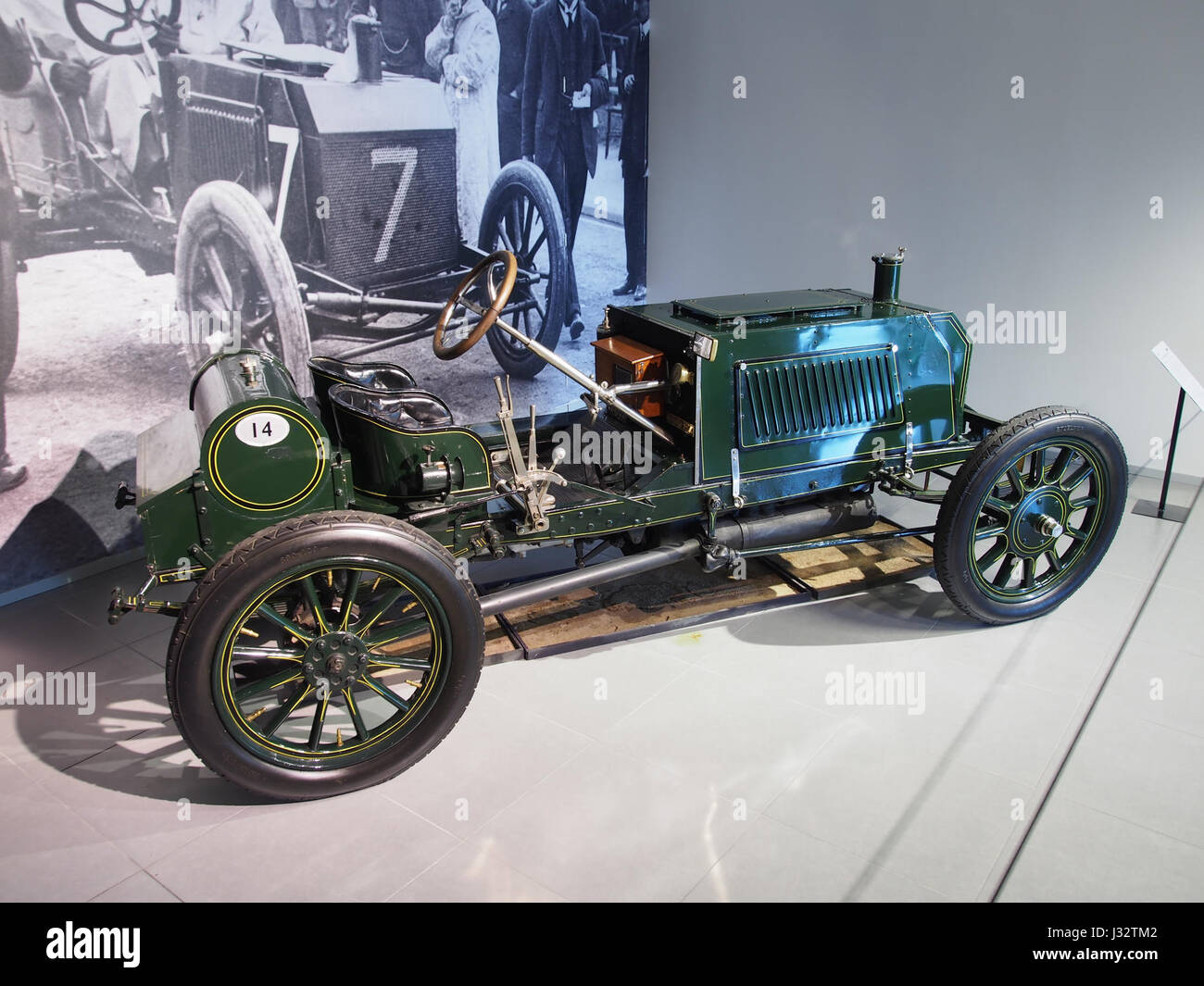 This historic photograph captures the 1903 Napier 100-HP car during the ...