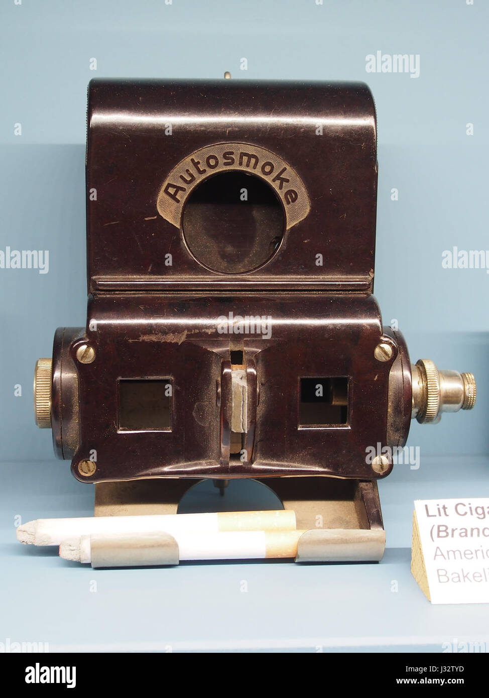 The Autosmoke Lis Cigarette Dispenser is a vintage cigarette machine ...