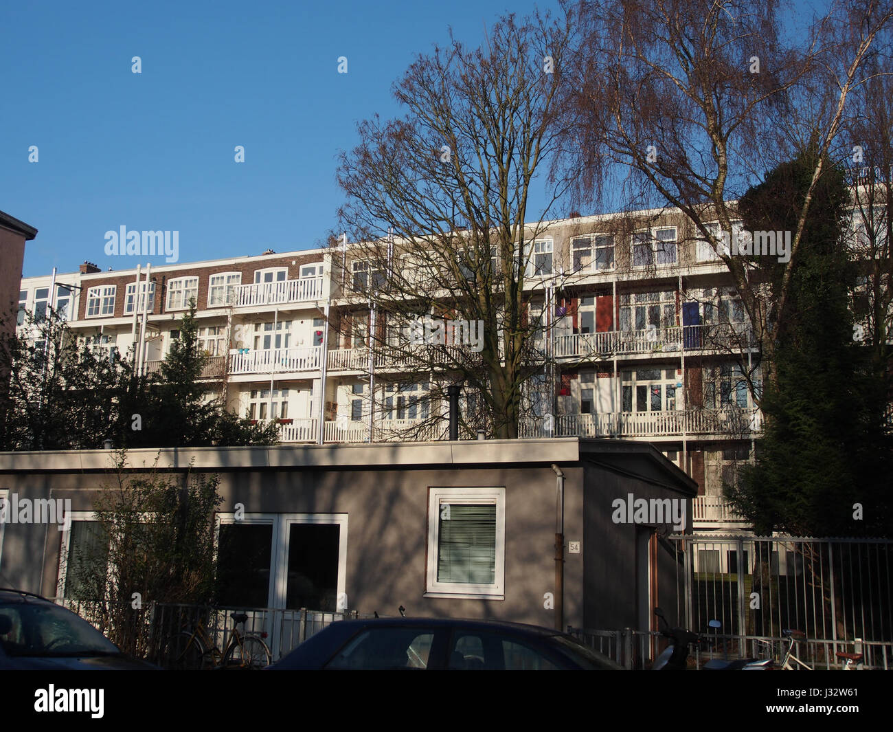 This photograph shows Waranda's Vrolikstraat, viewed from Populierenweg ...