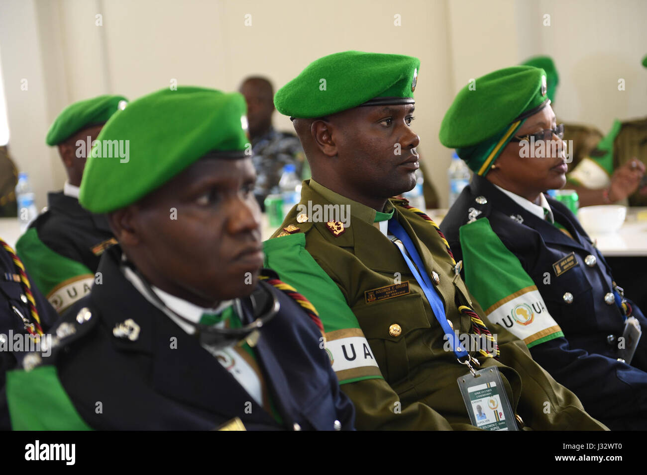 Police rotating out hi-res stock photography and images - Alamy