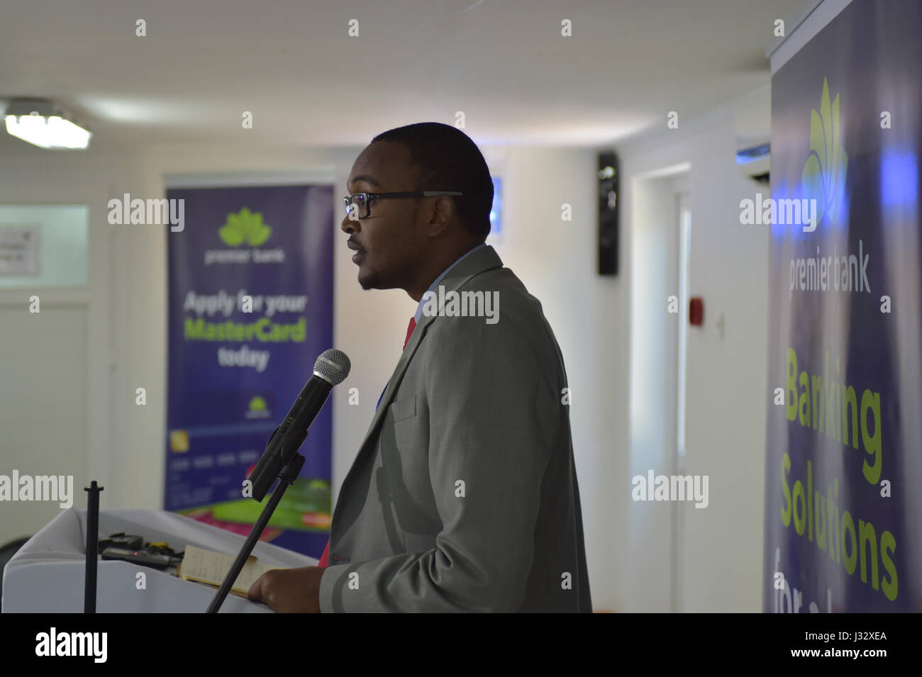 Mogadishu complex hi-res stock photography and images - Alamy