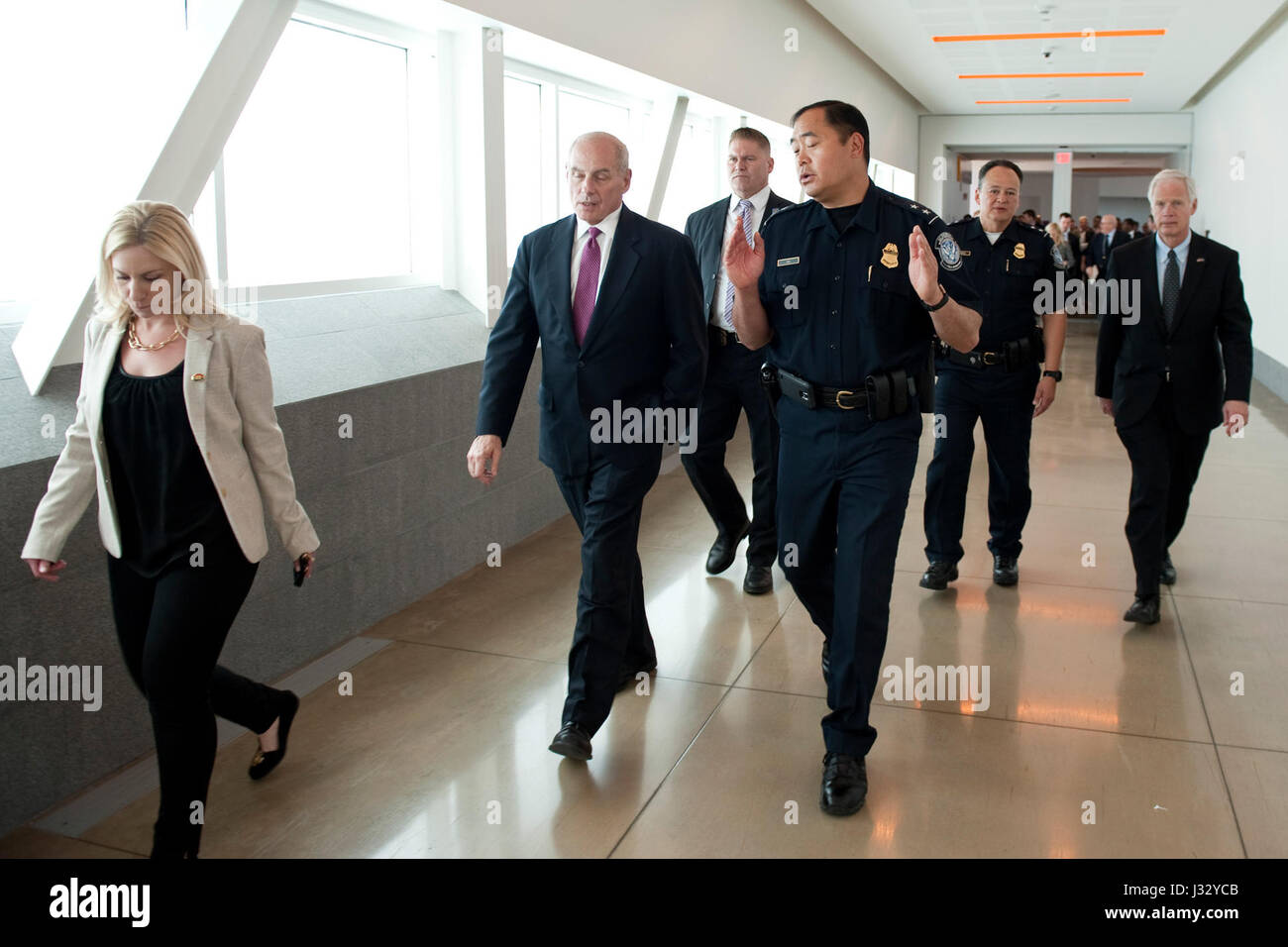 Cbx bridge hi-res stock photography and images - Alamy