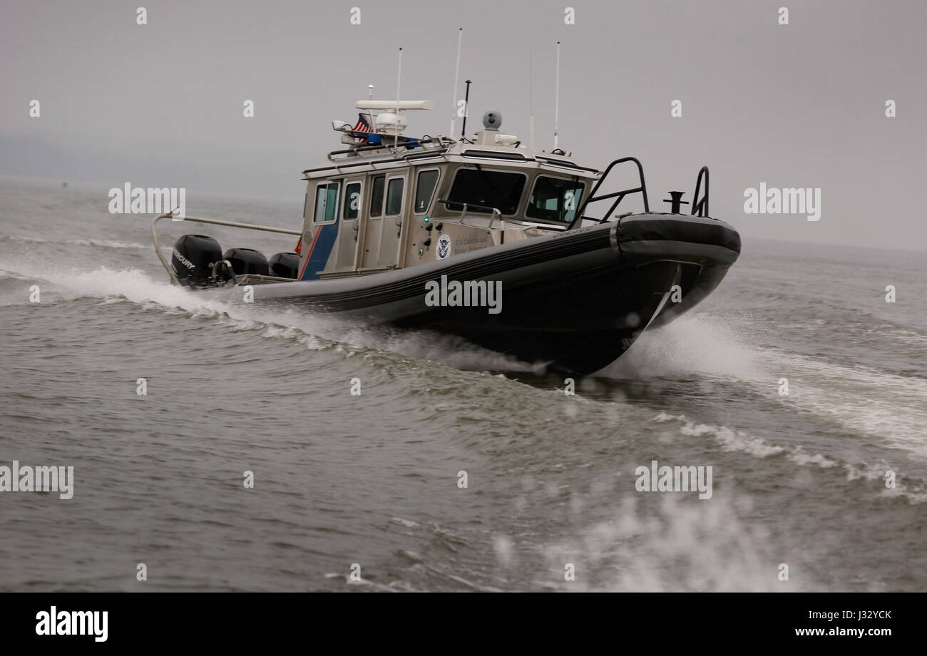Marine interdiction agents with U.S. Customs and Border Protection, Air ...