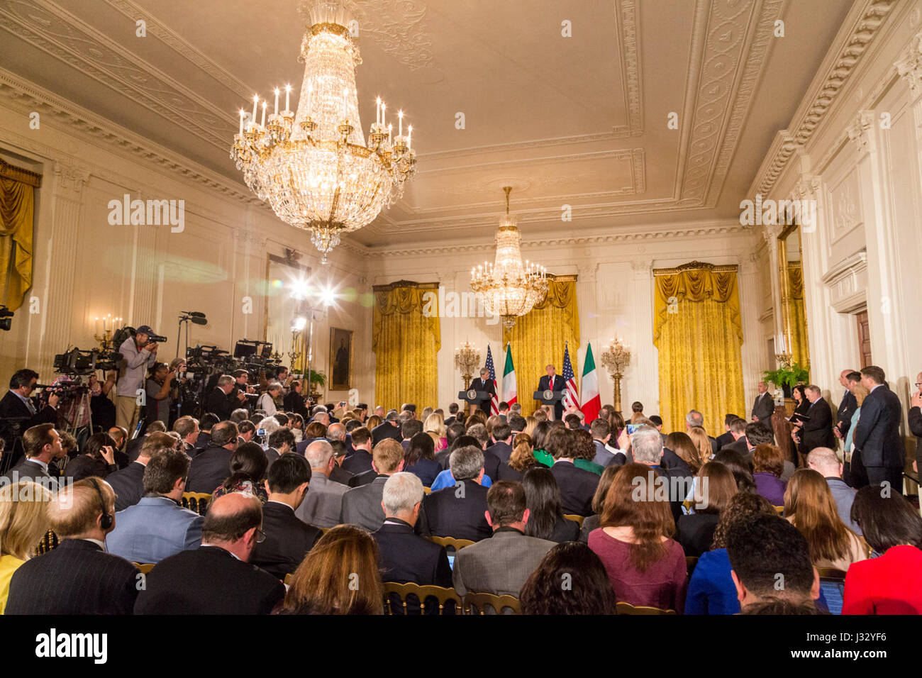 President Donald Trump and Italian Prime Minister Paolo Gentiloni ...